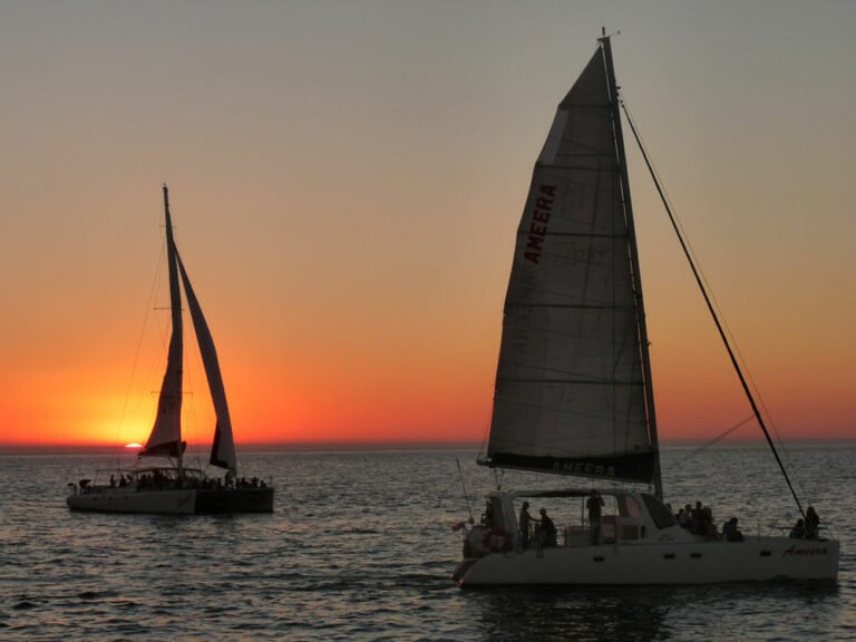 Yacoob Yachts - Experience Cape Town from the water - The Diamond Works